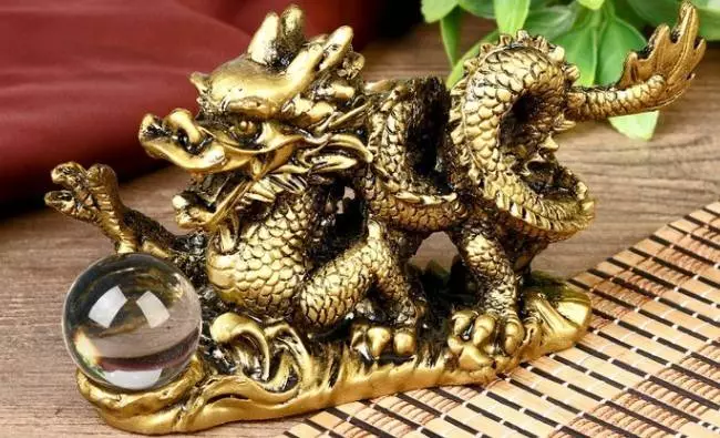 Comment utiliser le symbole du dragon dans le feng shui 10722_2