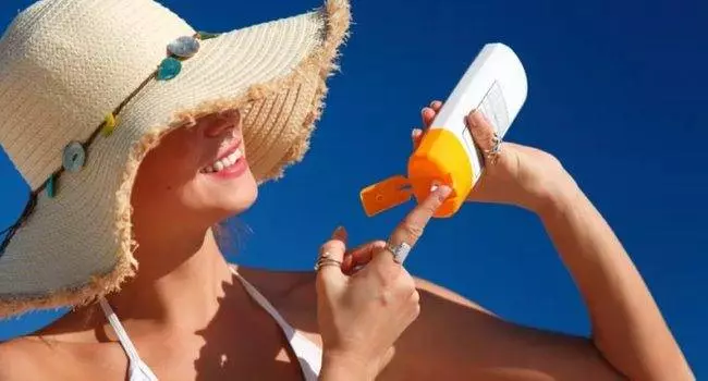 Mga panganib sa paggamit ng nag-expire na sunscreen