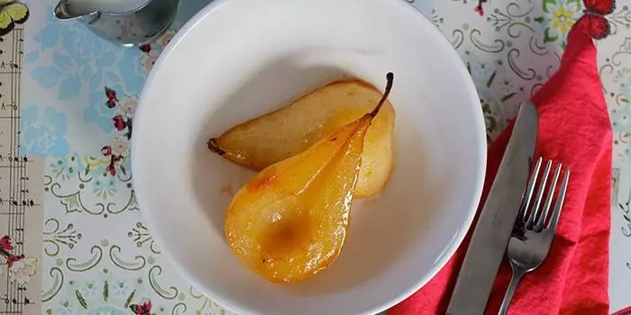 የተጋገረ የ pear አመጋገብ ምግብ