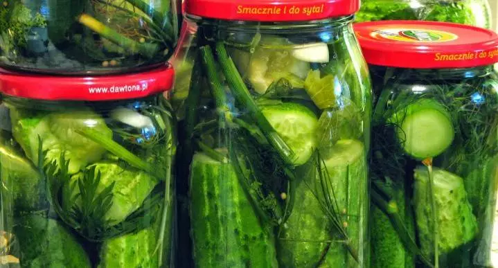 Pickled cucumbers n'ime ite