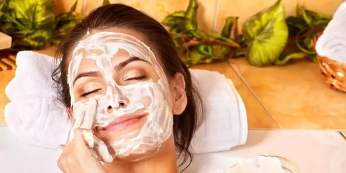 Maschera viso snellente