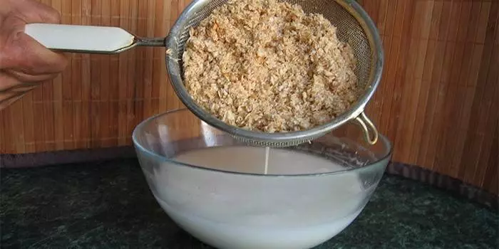 燕麦汤清洁肝脏