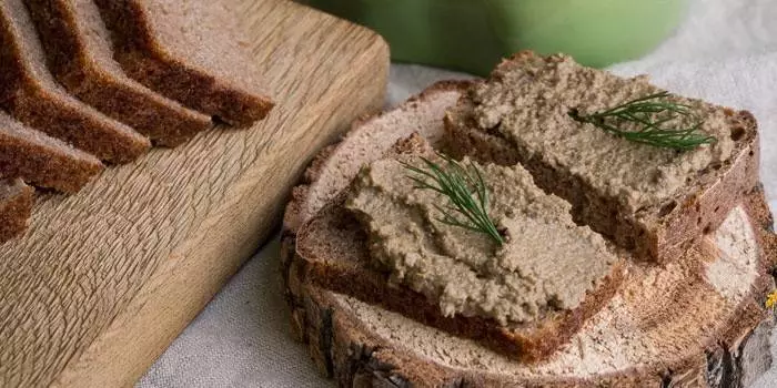 Hausgemaachte Pate Sandwichen