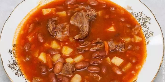 Квасолевий суп з бараниною