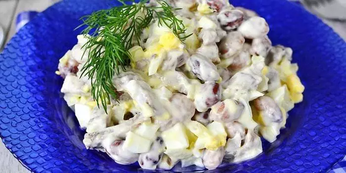 Bønnesalat med tunge