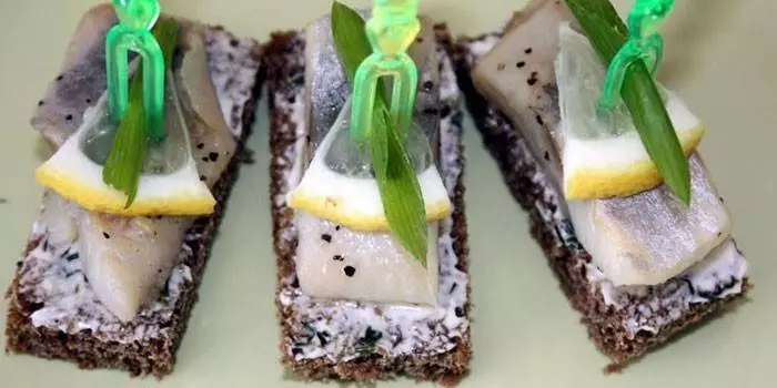 Herring sandwiches