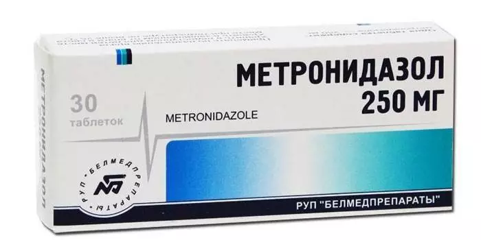 Metronidazol tabletter i förpackning