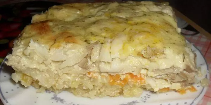 Irisan casserole isi iwak