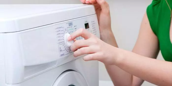 Çamaşır makinesinin temizlenmesi