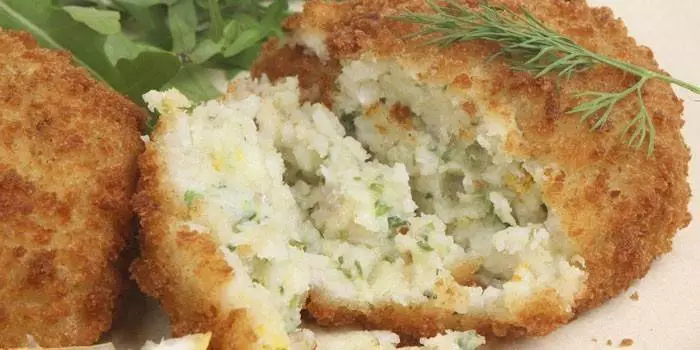 Minced pollock cutlet fried in breadcrumbs