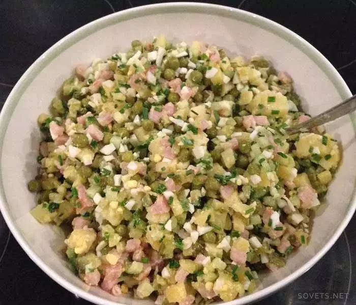 Hoe klassike Olivier -salade te koken: stap 5
