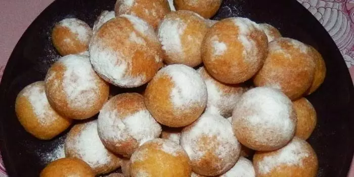 Ama-donuts amancane ngaphandle kokugcwalisa ushukela oluyimpuphu