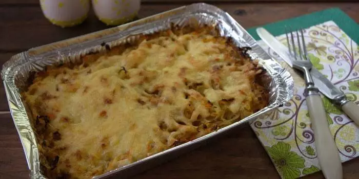 Kabeeji na anụ casserole na chiiz