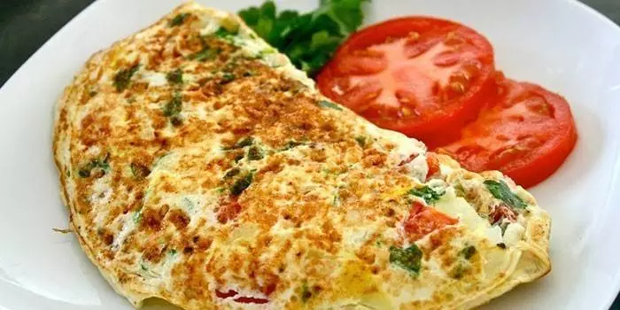 Omelet with vegetables