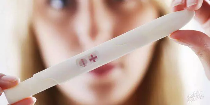 Pozytywny test ciążowy