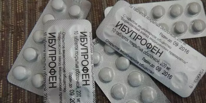 Comprimate de ibuprofen în blistere