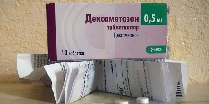 Dexamethasone-tablojda pakado kaj informa flugfolio