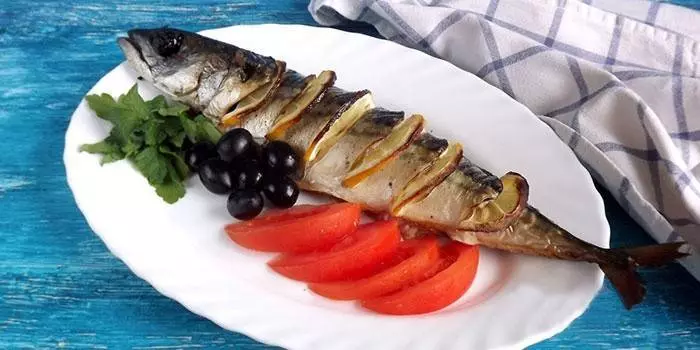 Oven baked mackerel with potatoes and vegetables - recipes with photos and videos