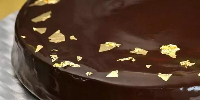 Guld og chokolade dekoration