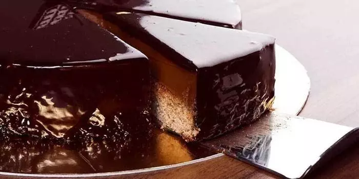 Chocolate cake