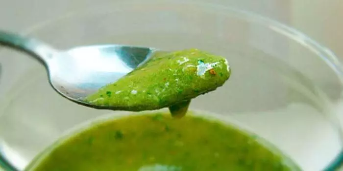 Feijoa साखर सह किसलेले