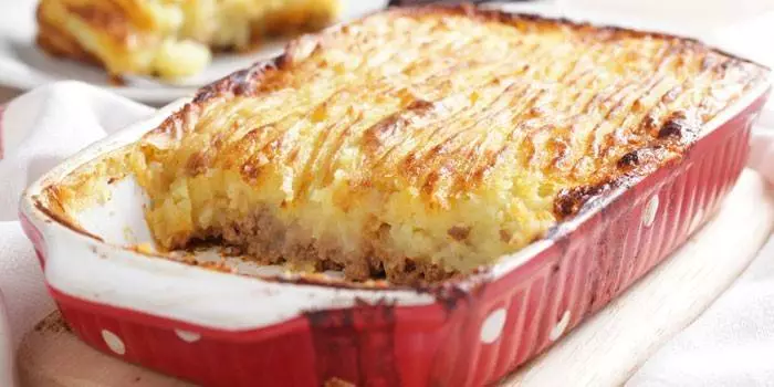 Minced meat at potato casserole