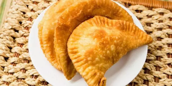 Fried pasties