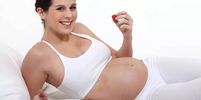 Come perdere peso durante la gravidanza: dieta ed esercizio fisico per perdere peso