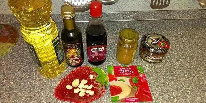 Агнешко във фурната: рецепти за готвене на вкусно месо и марината
