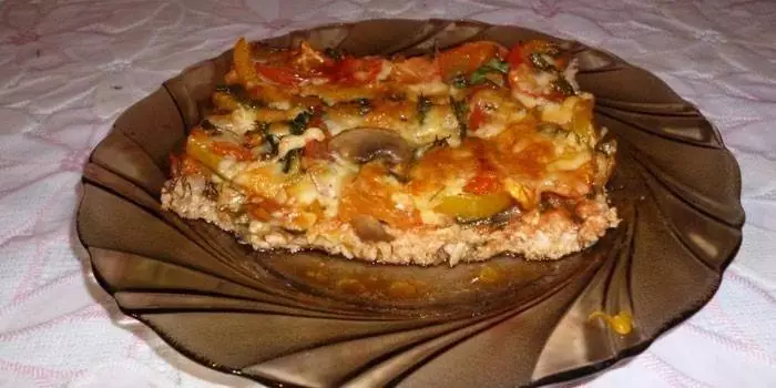 Гурилгүй зуурсан гурилтай пицца