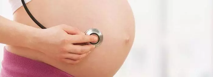 एक गर्भवती महिला को लागी एक एनीमा अन्तिम उपाय को रूप मा राख्नु पर्छ।