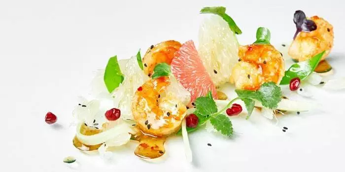 Pomelo iyo salad shrimp