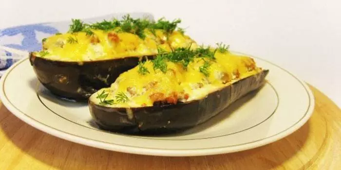 Barchette di melanzane al forno con carne macinata