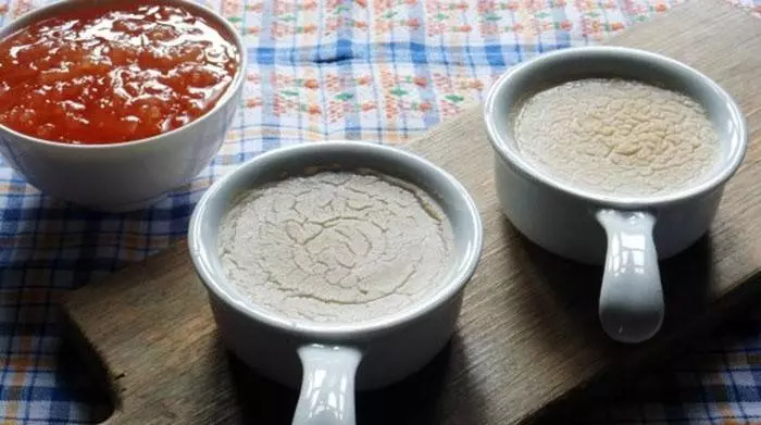 Jelly ikomeye ya oatmeal ukurikije resept ishaje