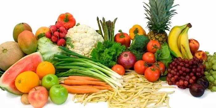ירקות, עשבי תיבול, קטניות ופירות