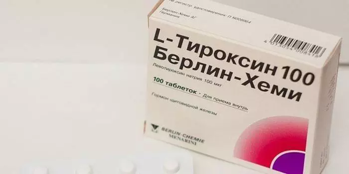 Thyroxin tablets in the package