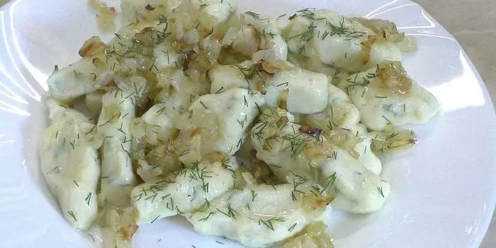 Gnocchi with fried onions