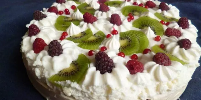 Gâteau aux fruits caillé