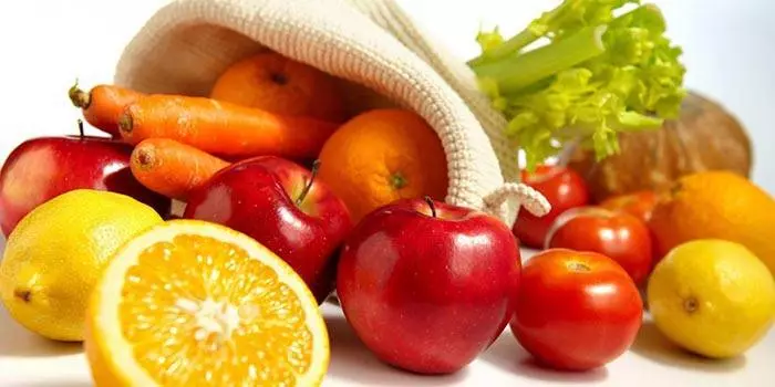 Jabłka, owoce cytrusowe i warzywa