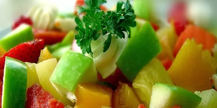 Salad buah