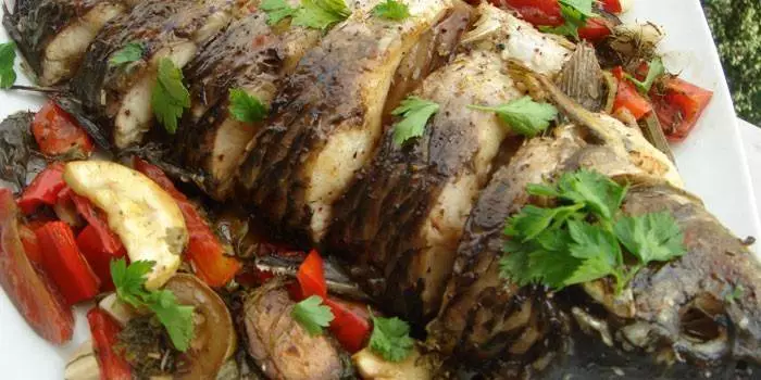 Peixe ao forno con verduras