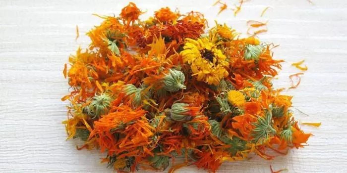 Tørre calendula blomster