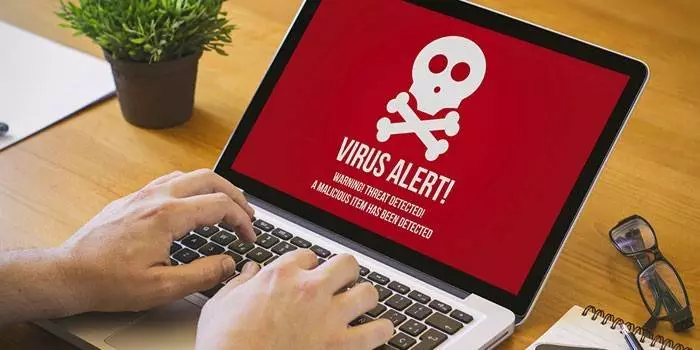 Virus fuq il-laptop