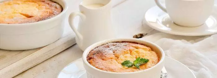 Postres de mató-souffle