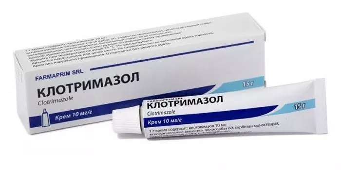 ຄຣີມ Clotrimazole ໃນຊຸດ