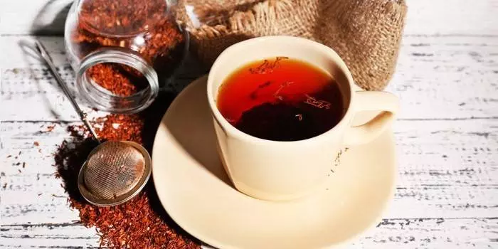 Bir fincan rooibos çayı