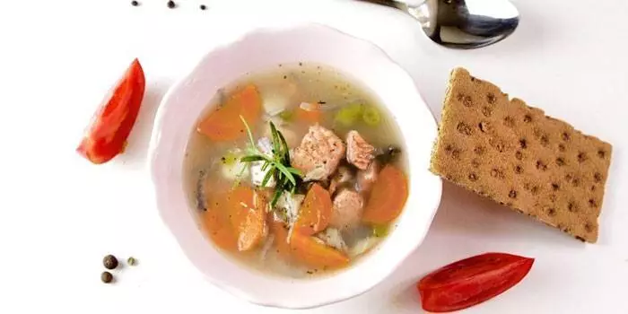 Ласасёвы суп у талерцы і булачку