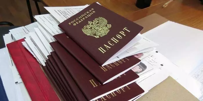 Munzell ta 'passaporti ġodda