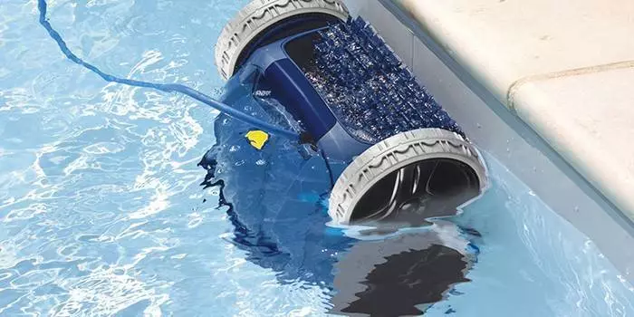 स्वचालित पूल भ्याकुम क्लीनर