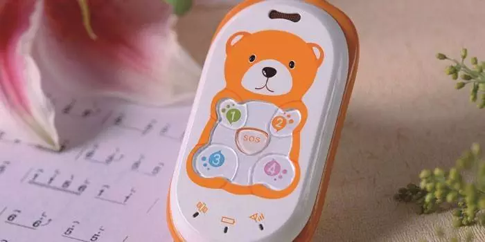 ბავშვის ტელეფონი GPS ტრეკერით Baby Bear